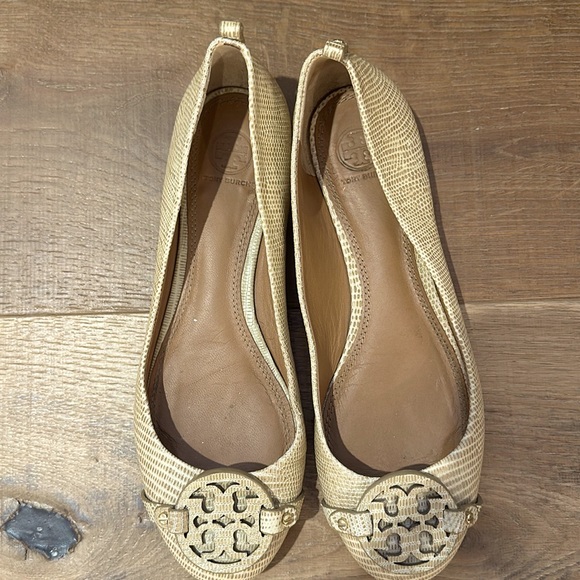 Tory Burch | Shoes | Tan Tory Burch Leather Flats Size 85 Euc | Poshmark